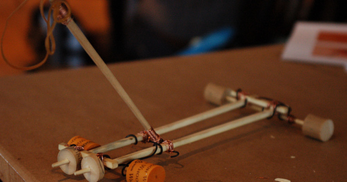 How to Build a Catapult - HobbyLark