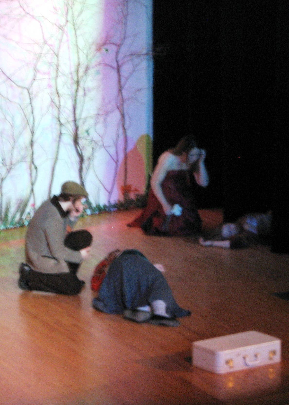 Tips for Pretending to Die on Stage for a Play or Skit - HobbyLark