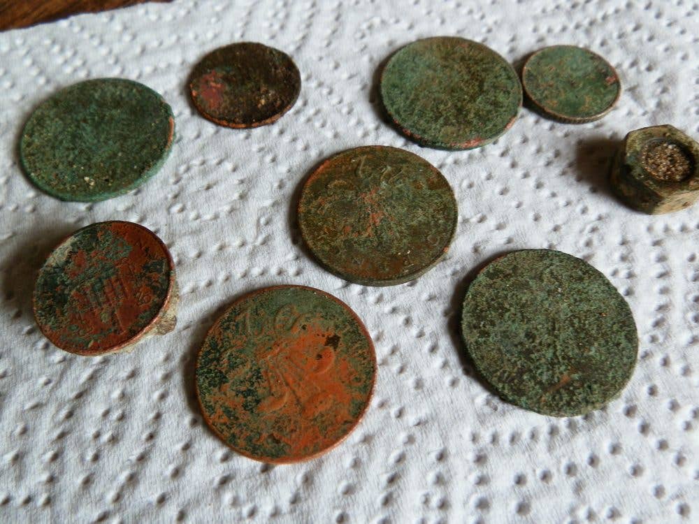 The Best Ways to Clean Metal-Detecting Finds - HobbyLark