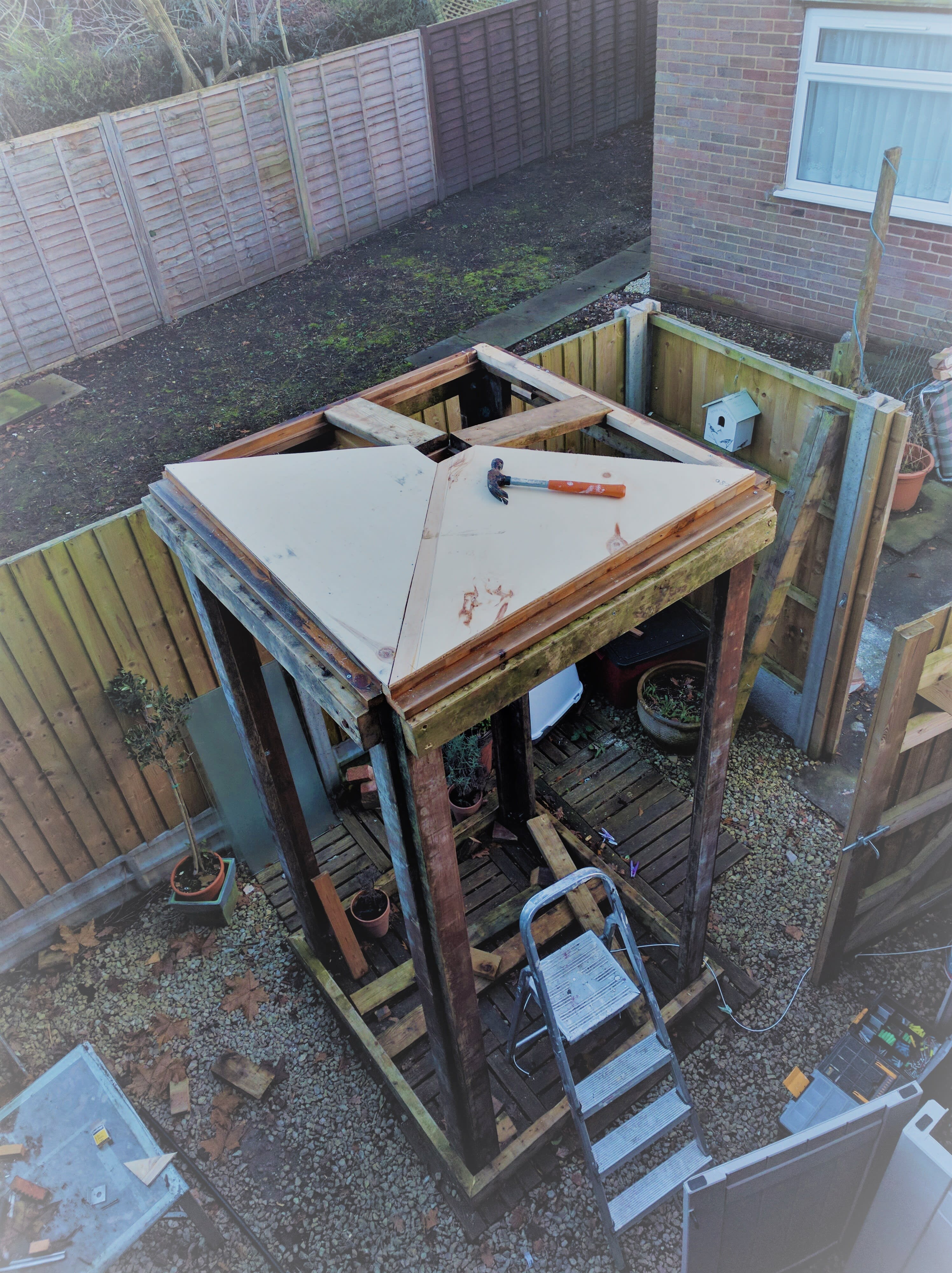 How I Built a TARDIS Shed - HobbyLark