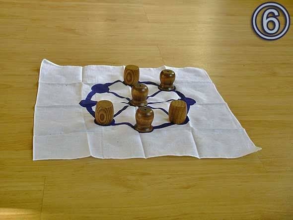 How to Play the Game of Rota (Roman Tic-Tac-Toe) - HobbyLark