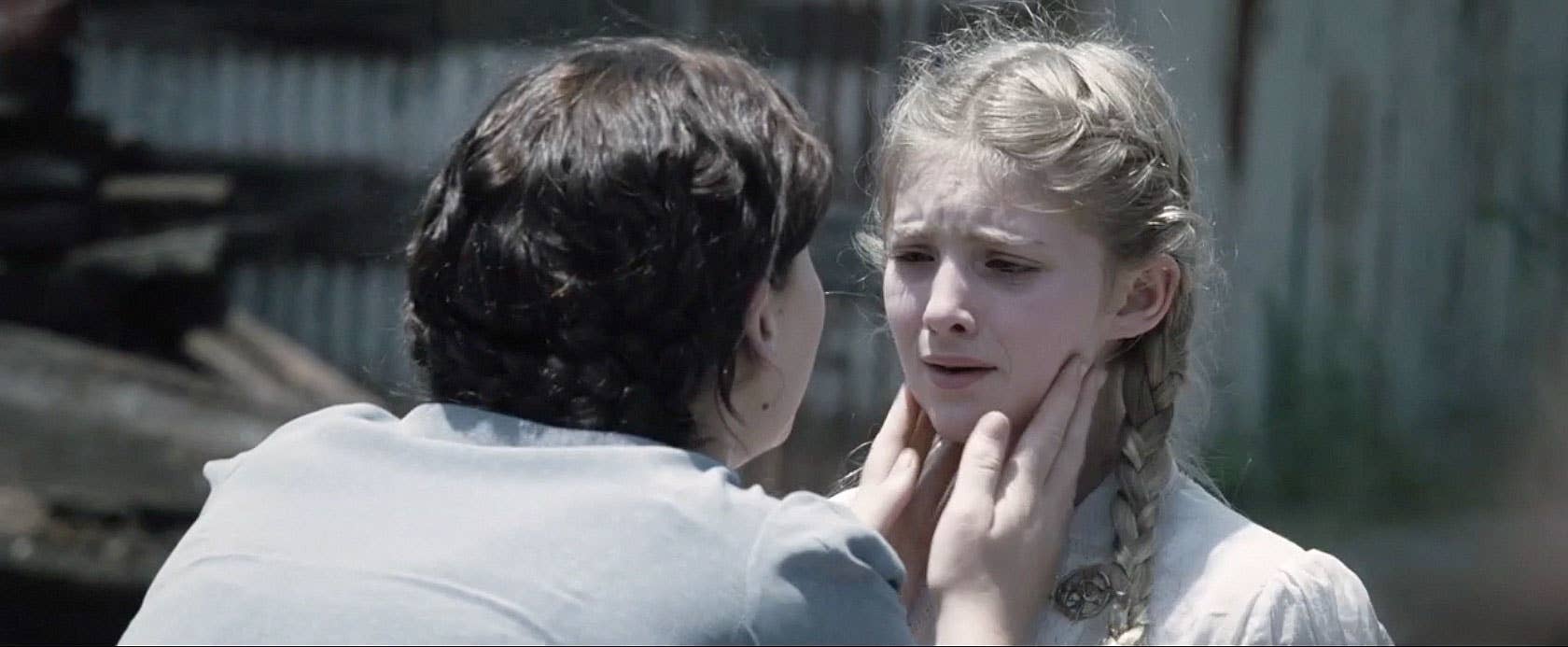Katniss Everdeen's Relationships in "The Hunger Games" - HobbyLark