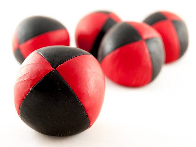 Fundamentals of Juggling: Quick and Easy Exercises - HobbyLark