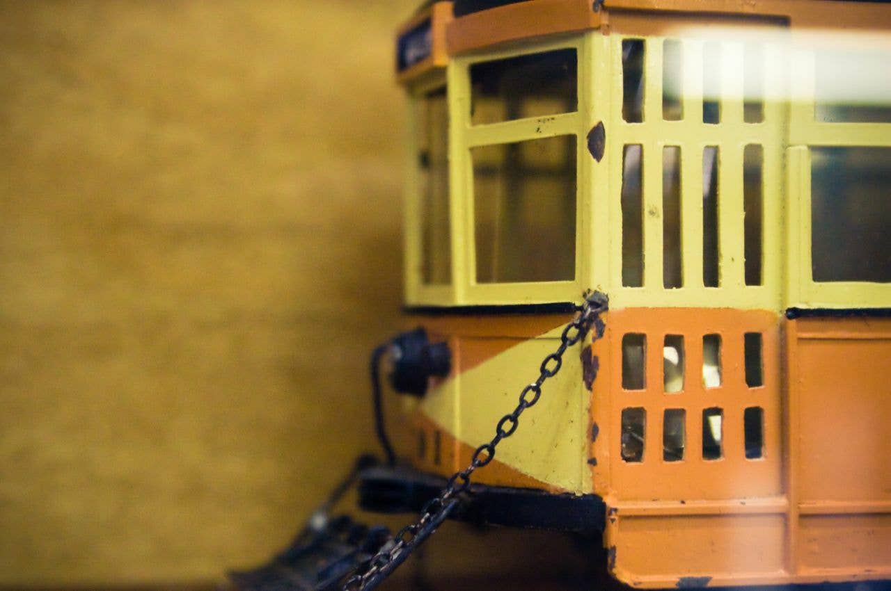 How to Build an Auto-Reversing HO Trolley Circuit - HobbyLark
